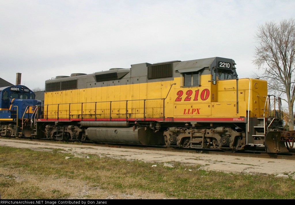 LLPX 2210 trailing unit on Goderich bound train